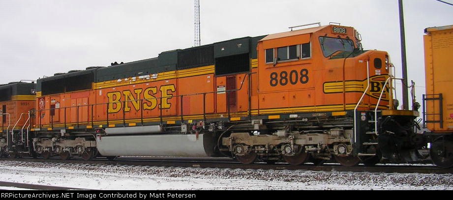 BNSF 8808